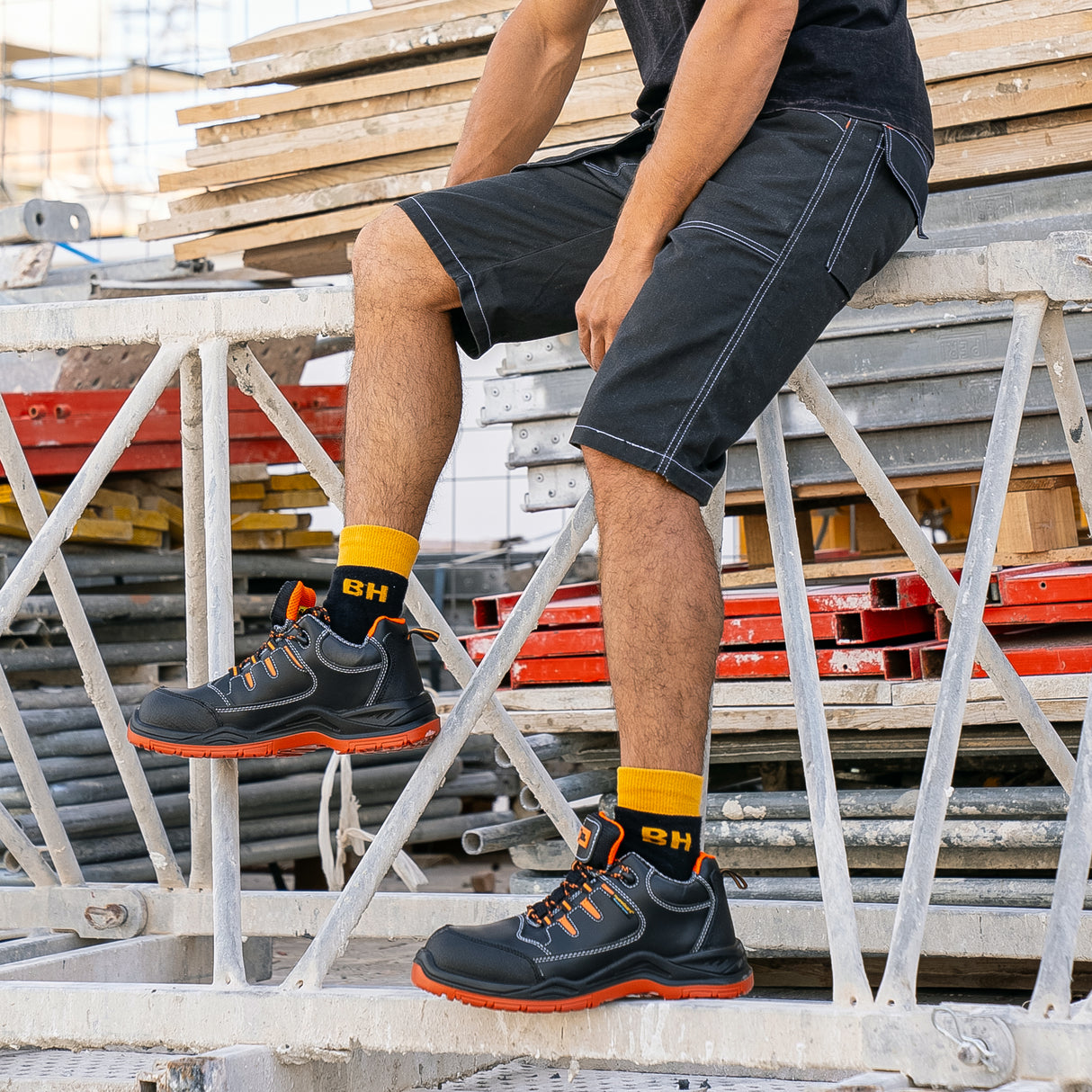 Waterproof Work Shoes S3 SRC | Extra Grip Trainers | Black Hammer