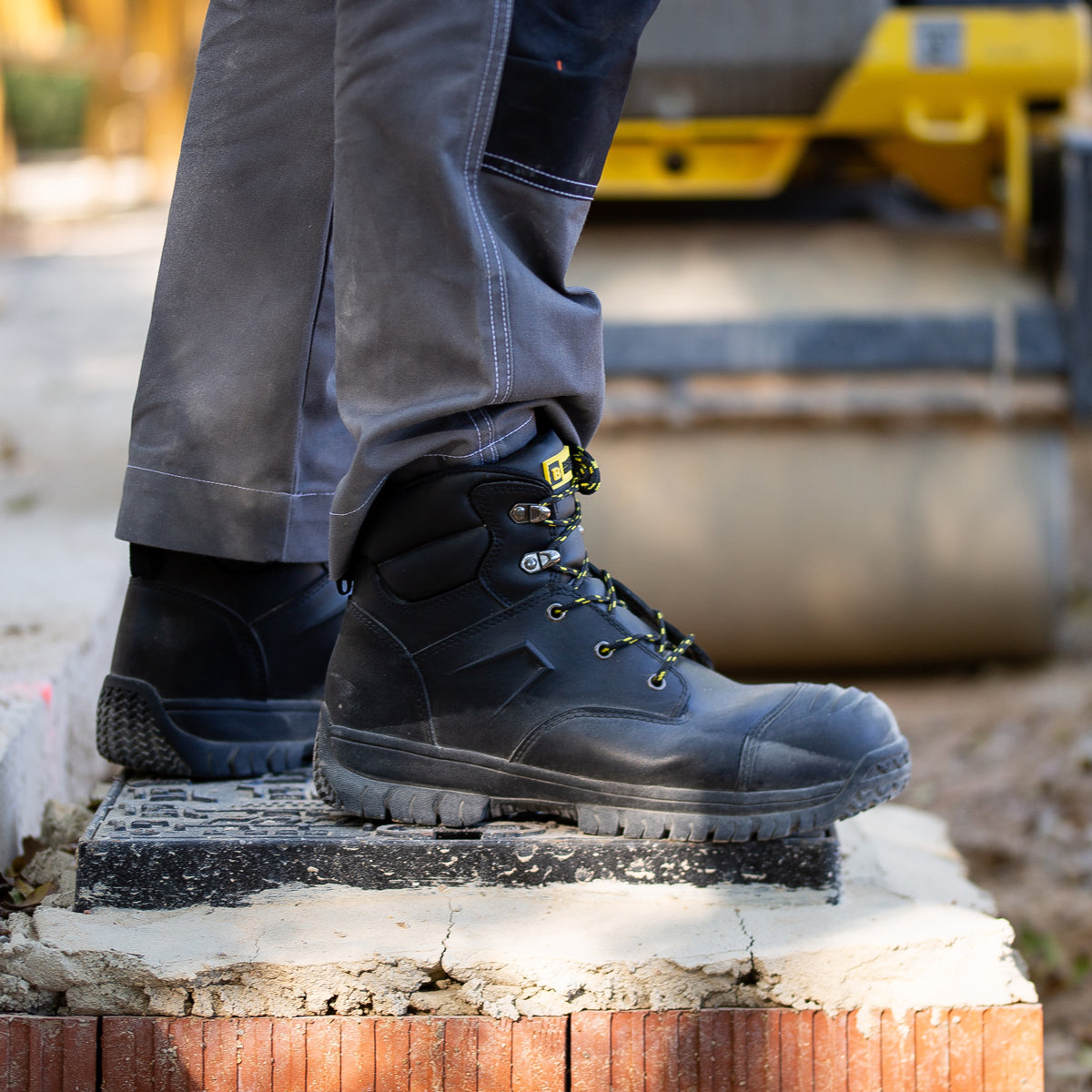 Thunder Mens Wide S3 Safety Boots | Steel Toe Cap & Steel Midsole ...